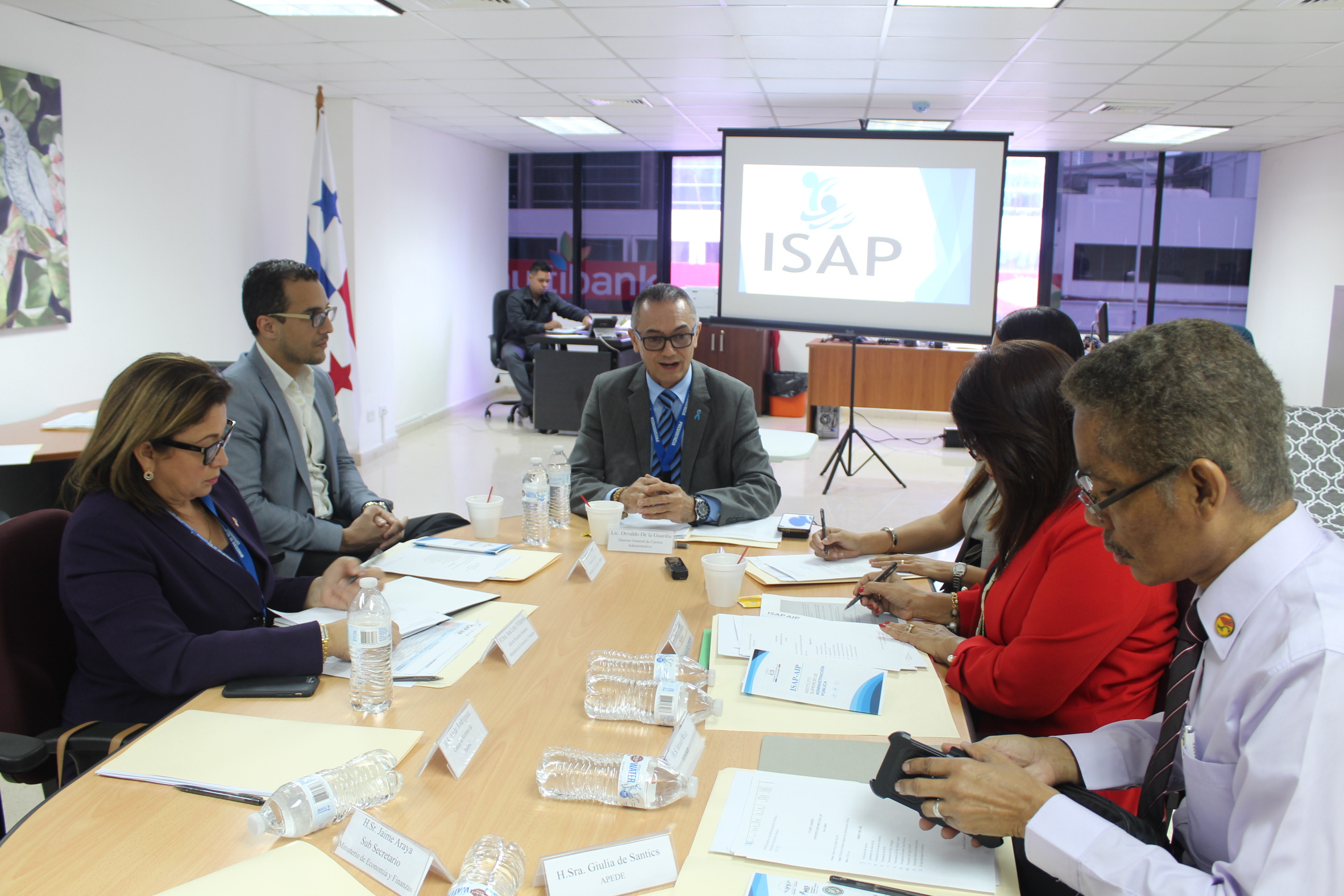 Conformación de la nueva Junta Directiva del ISAP